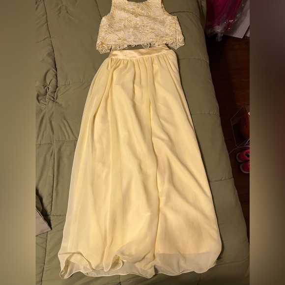 Dresses | Light Yellow 2 Piece Dress Only Worn Once Size | Poshmark